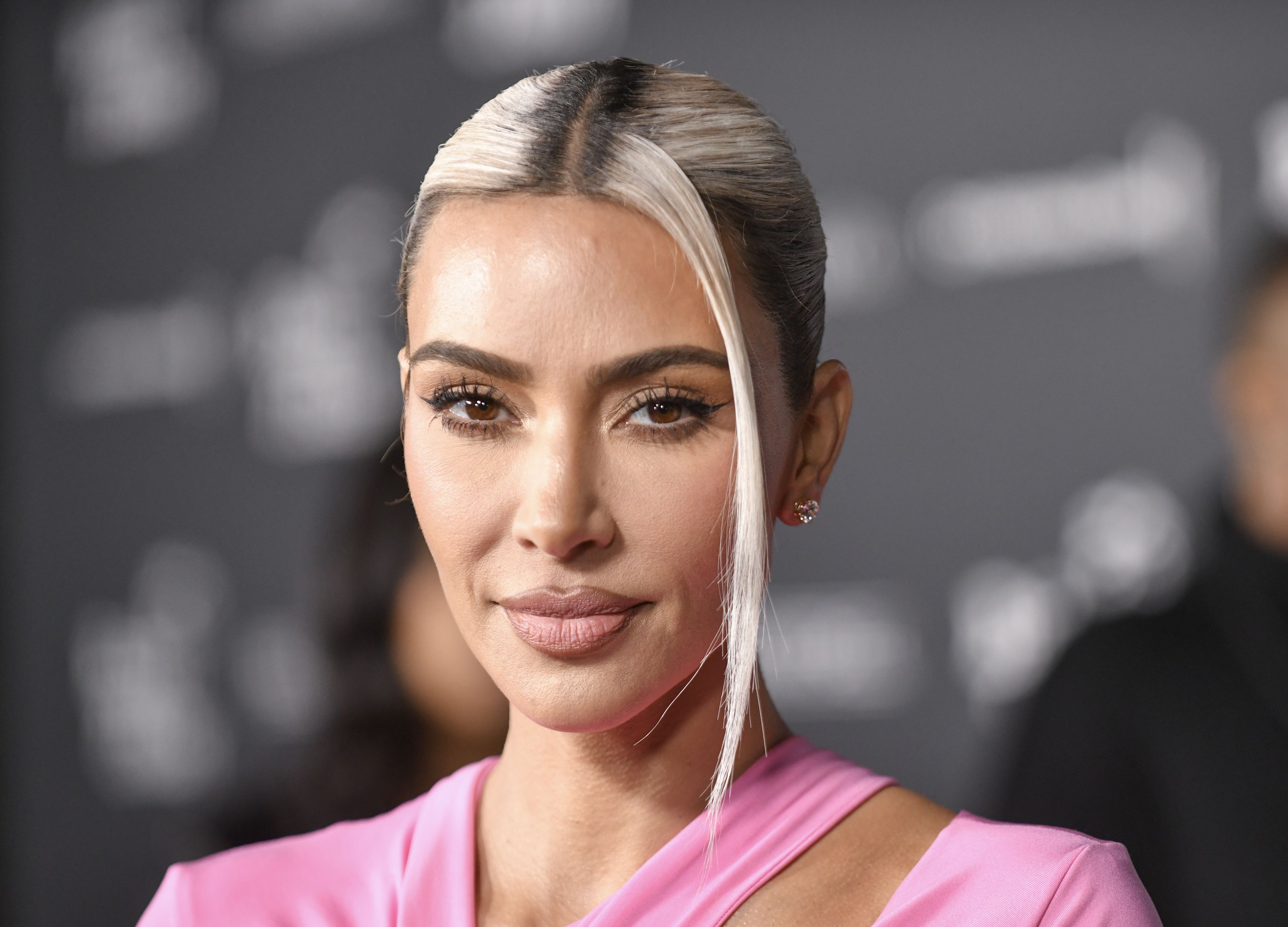 Kim Kardashian to Face the 'Thieving Grandfathers' in…