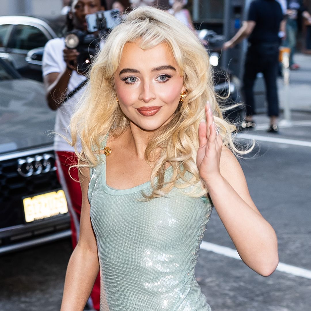 Sabrina Carpenter Is a Pre-Met Gala Mermaid in a…