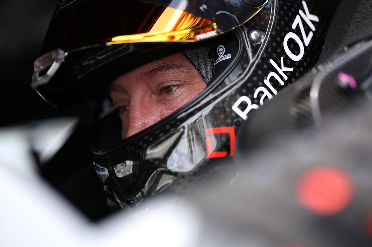 Kyle Busch extends contract with Richard Childress…