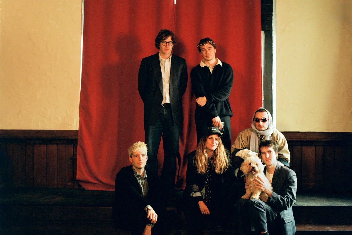 How a rock band’s gunpoint robbery quickly became…