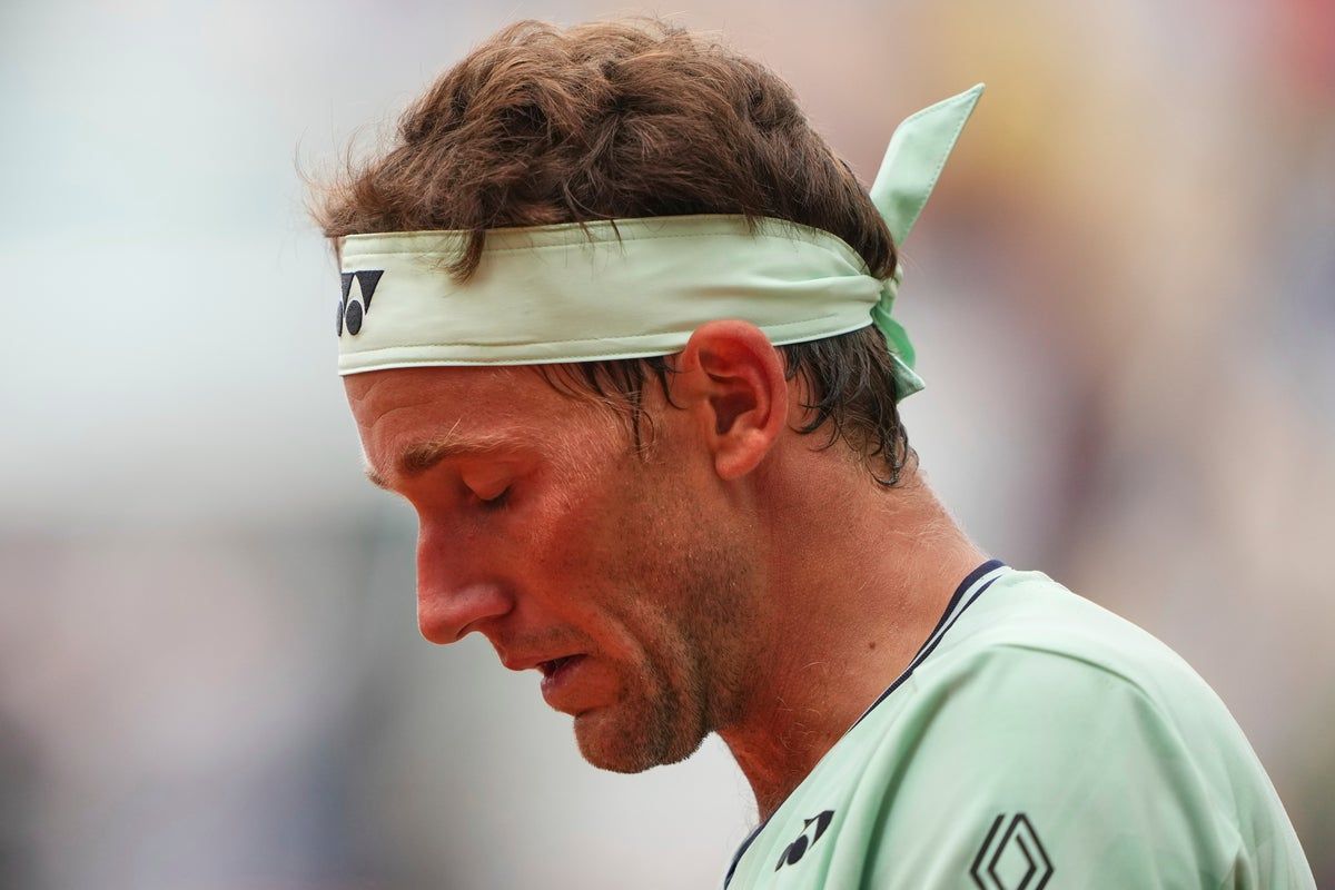 French Open 2025: Casper Ruud is bothered by a painful…