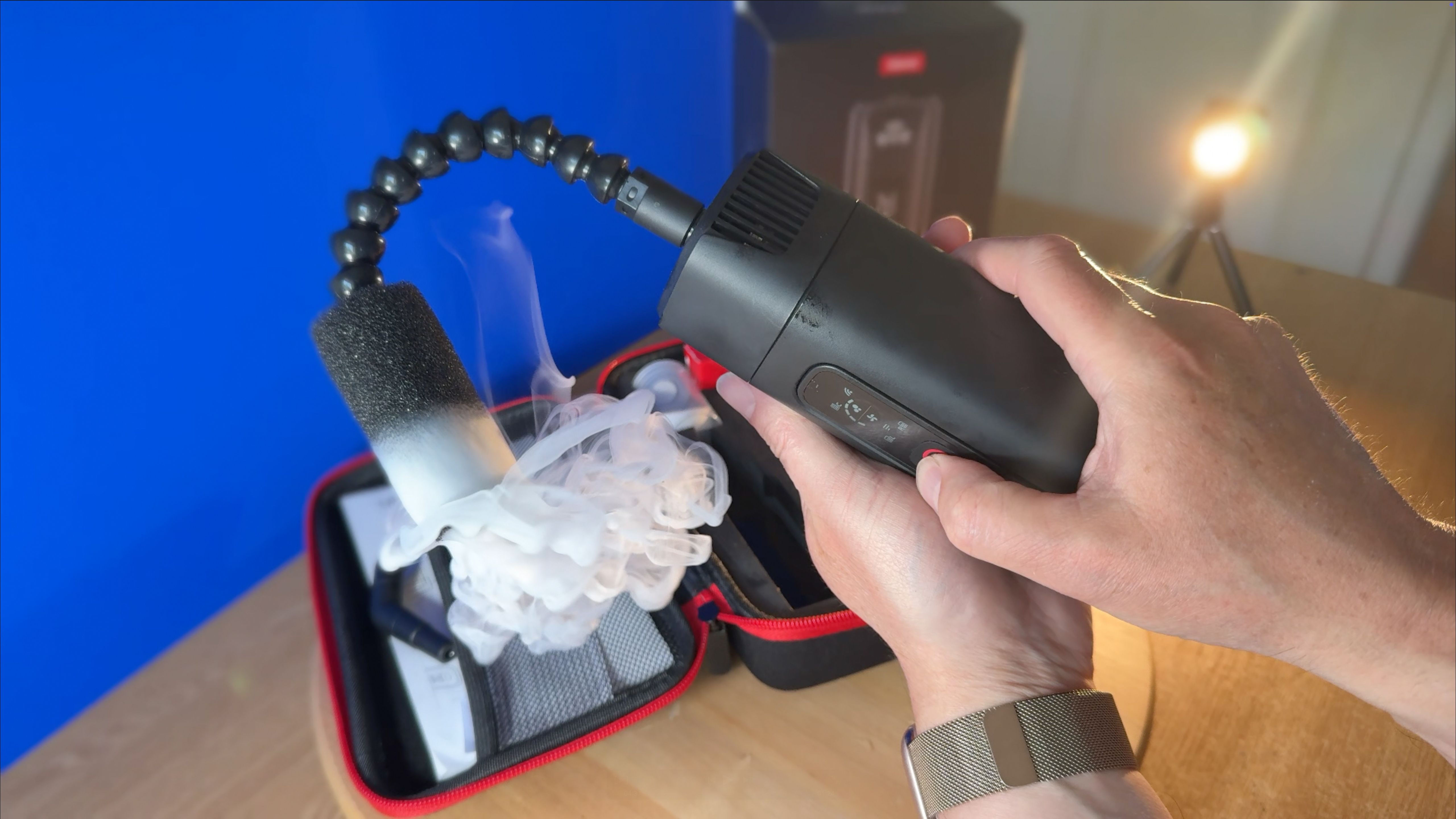 Ulanzi FM01 Filmog Ace smoke machine review: add…