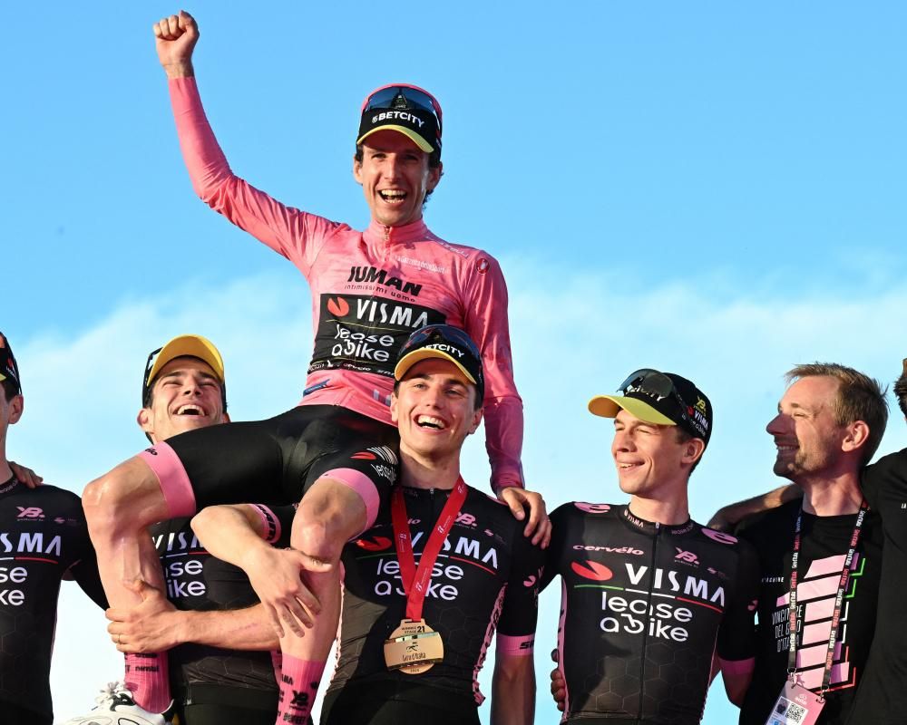 Giro d’Italia winner Simon Yates hails ‘huge moment in…