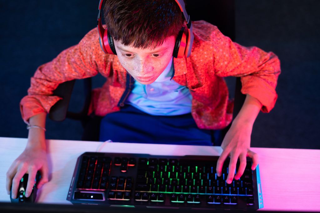 8 Rules You Must Enforce This Summer So Your Child…
