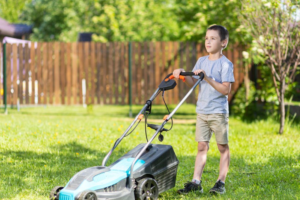10 Ways to Get Your Child Their First Paying Job This…