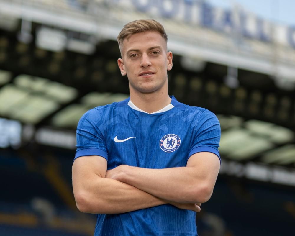 Chelsea confirm £30m signing of Liam Delap from…