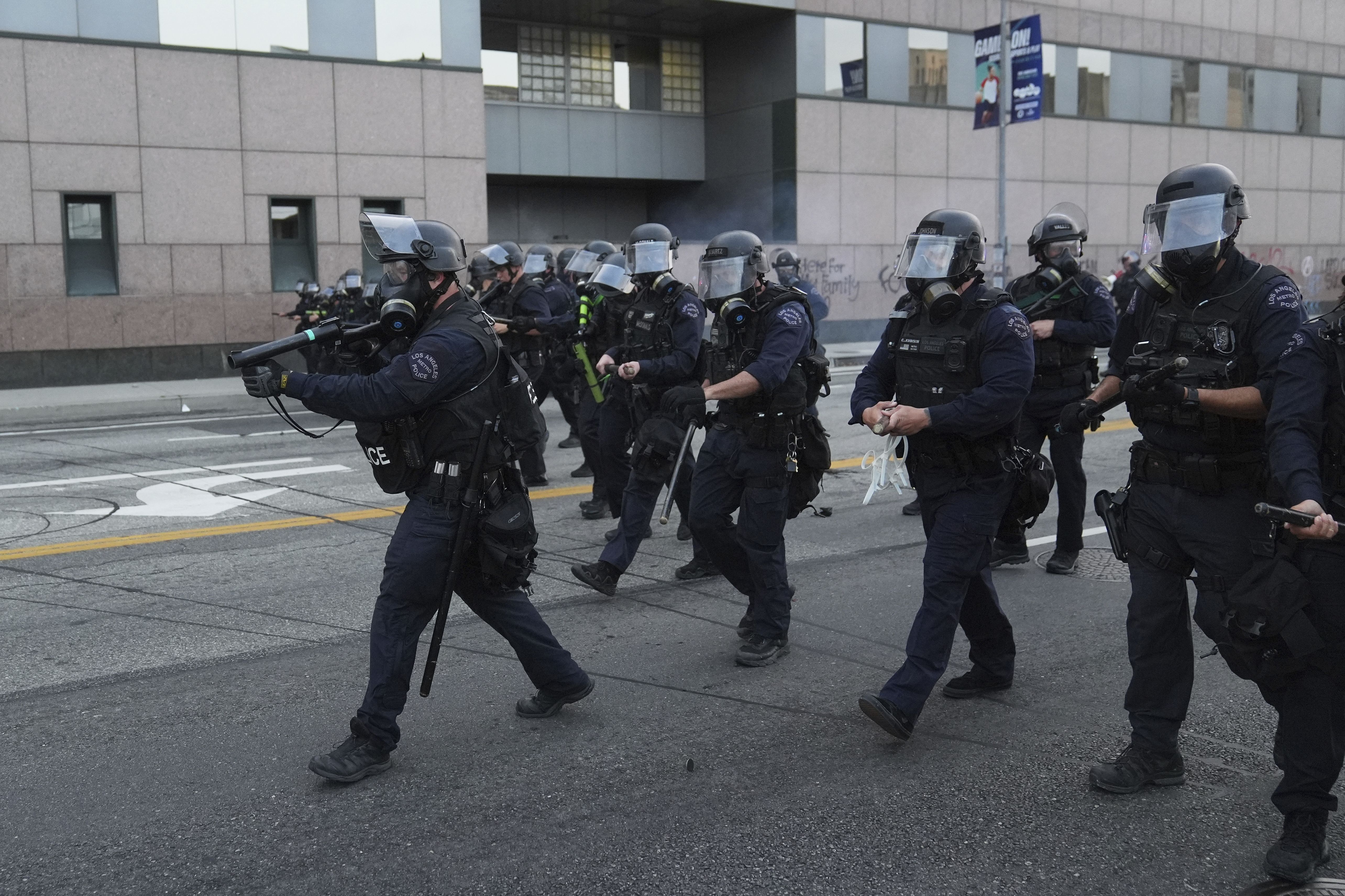 ICE launches ‘military-style’ raids in Los Angeles:…