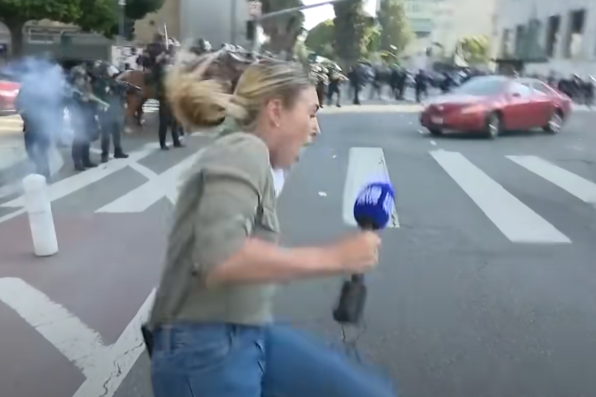 Moment reporter shot with rubber bullet during LA…