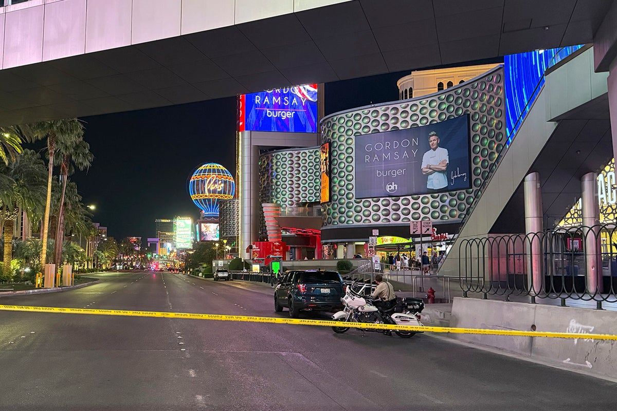 2 people killed in shooting on Las Vegas Strip near…