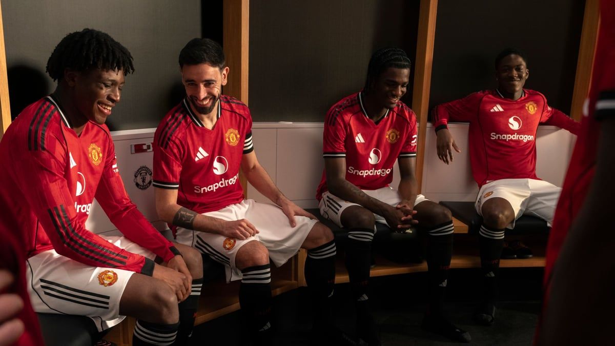 Manchester United unveil new home kit with Old…