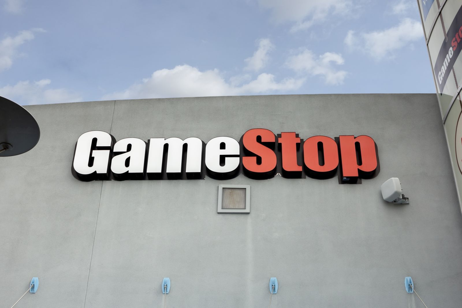 GameStop Is Plunging on a $1.75B Note Offering. How…