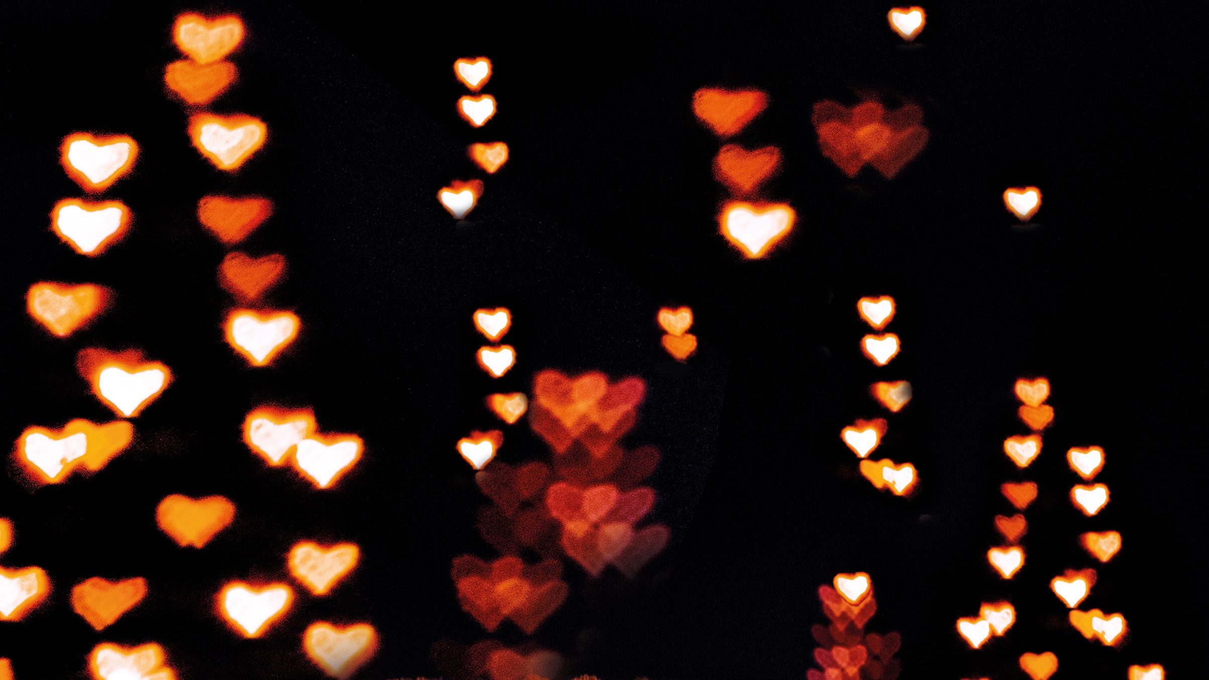 I created custom camera bokeh by shaping my lens…