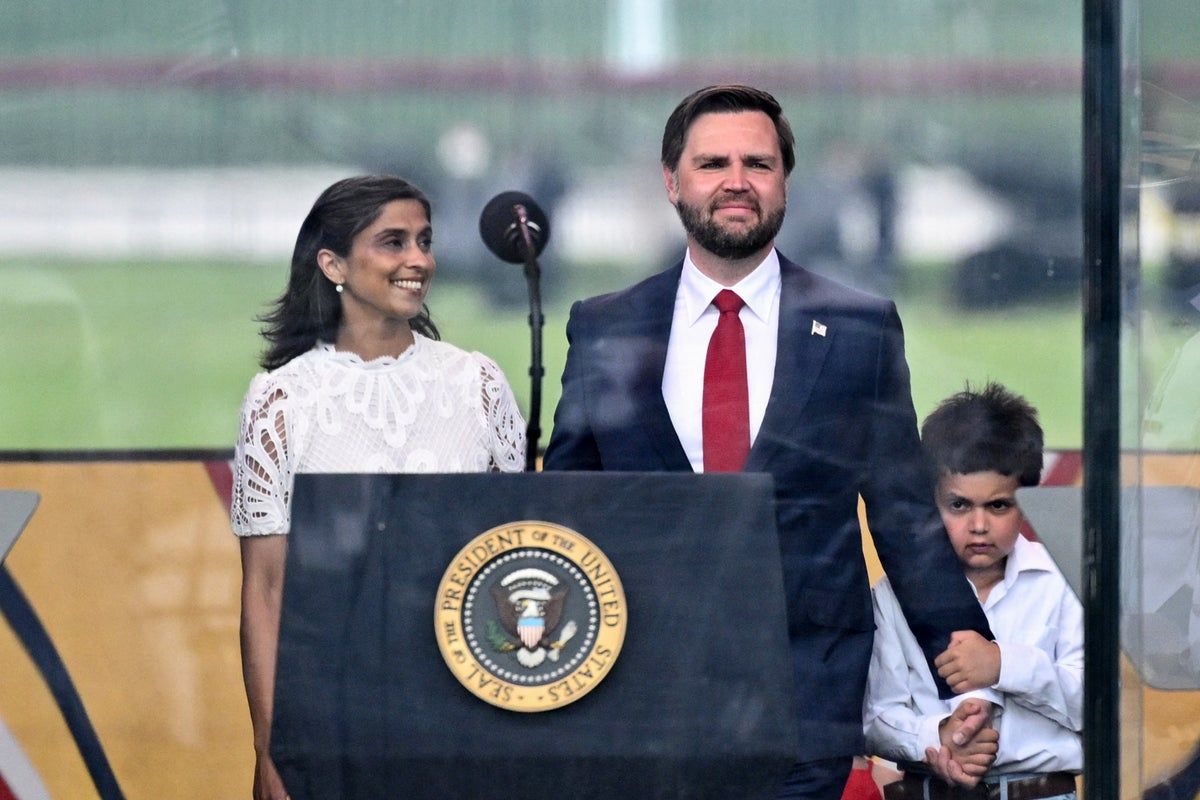 JD Vance’s wedding anniversary takes backseat to Trump…