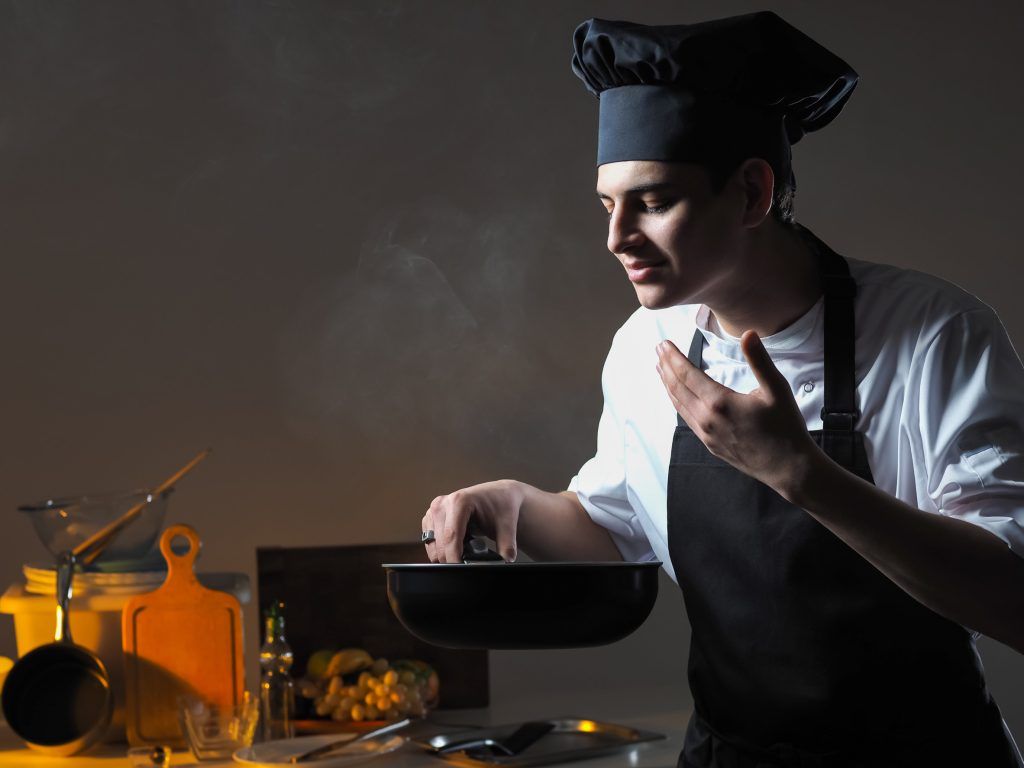 7 Restaurant Menu Items That Chefs Say Are Never Worth…