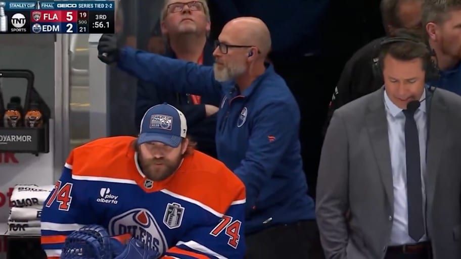 Sports Illustrated - TNT On-Ice Reporter Had Such an…