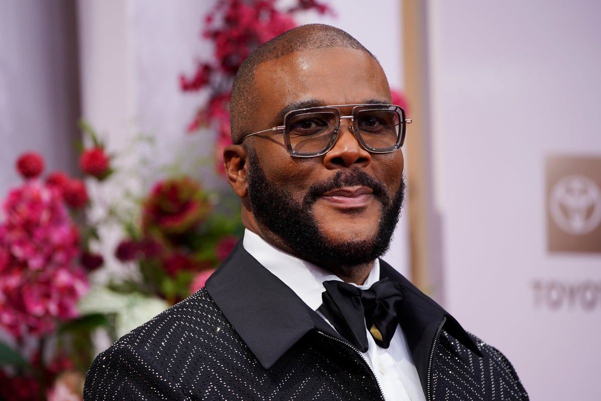Tyler Perry sued by actor on 'The Oval' for sexual…