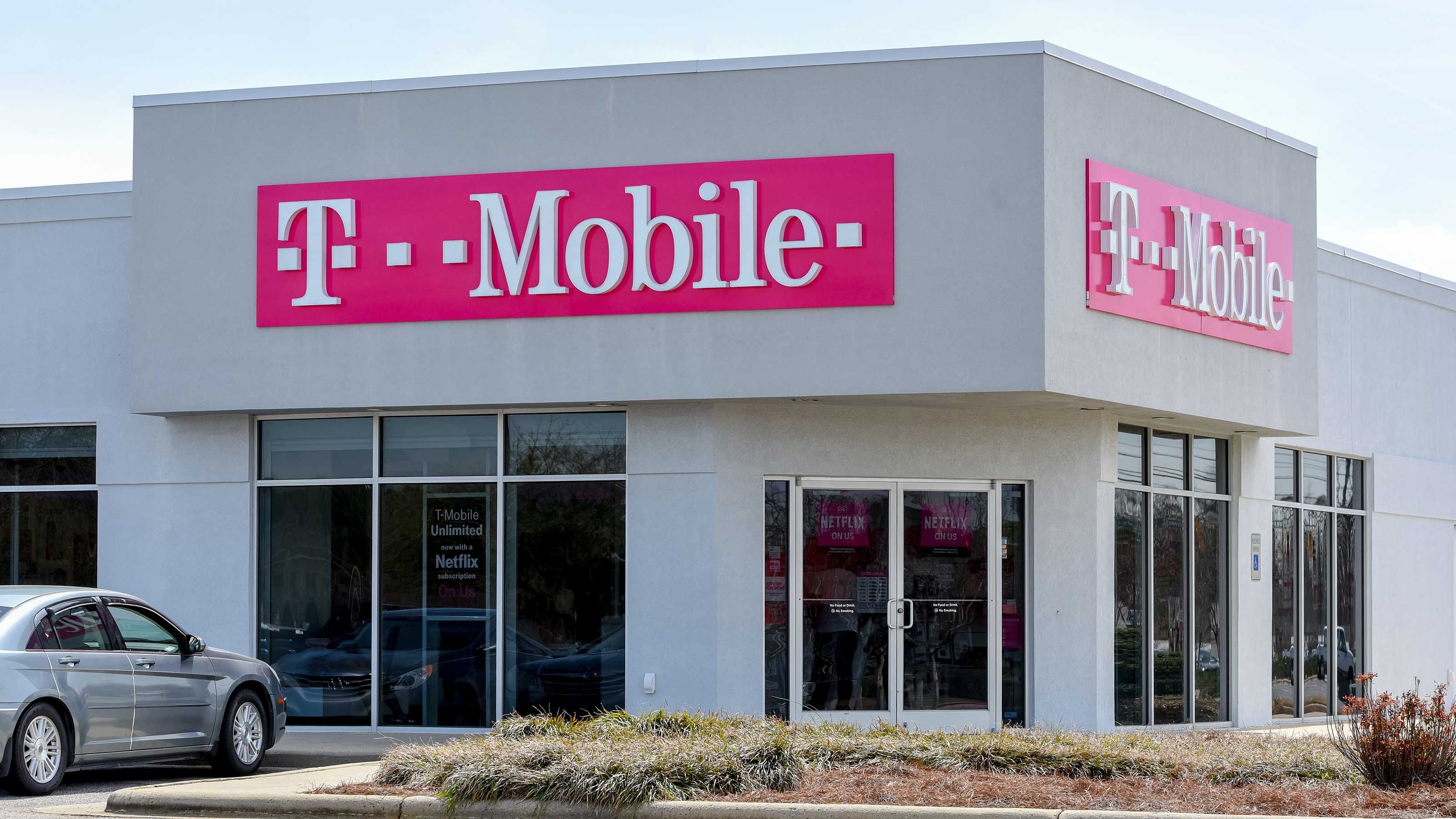 T-Mobile Offers Senior Phone Plans: Are The Perks…