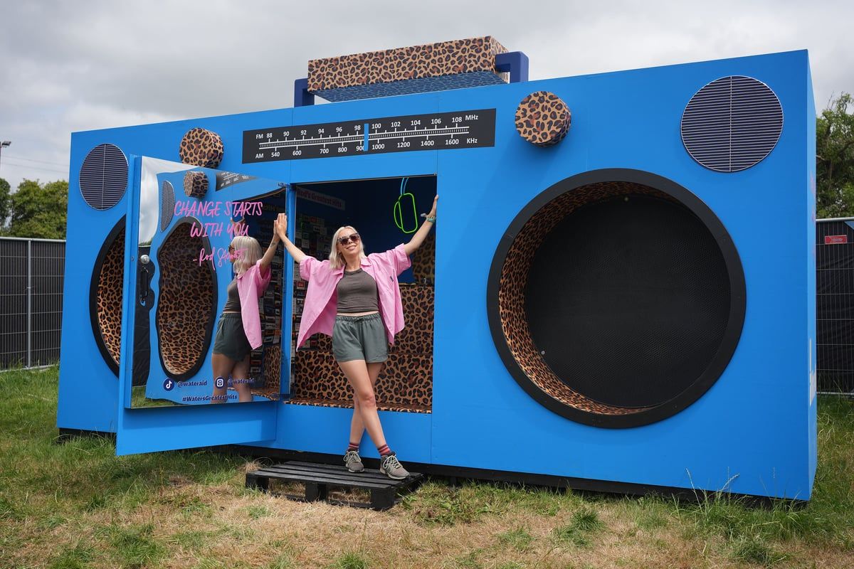 Giant boombox toilet co-designed by Sir Rod Stewart…
