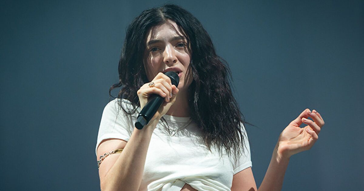 “So Gross”: Lorde Fans Stunned After Finding X-Rated…