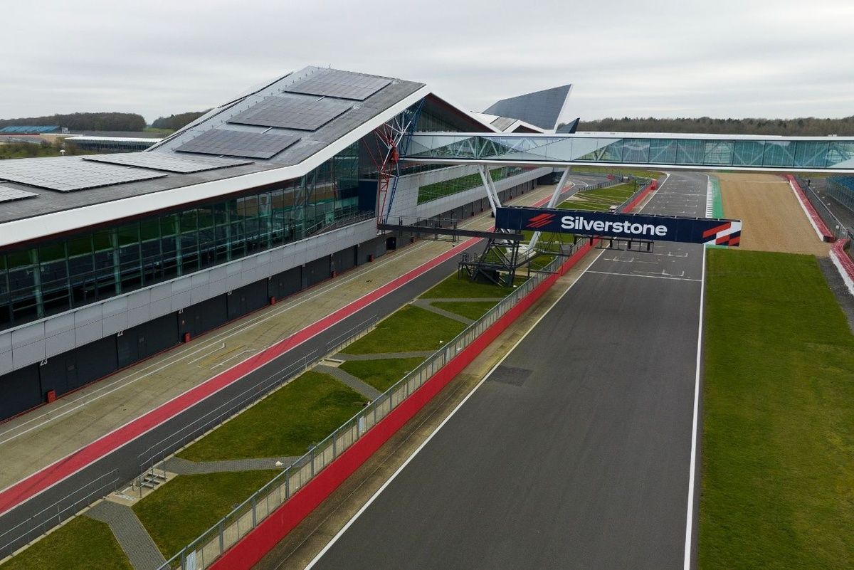 Video: 75 Years of Speed - Lights Out at Silverstone