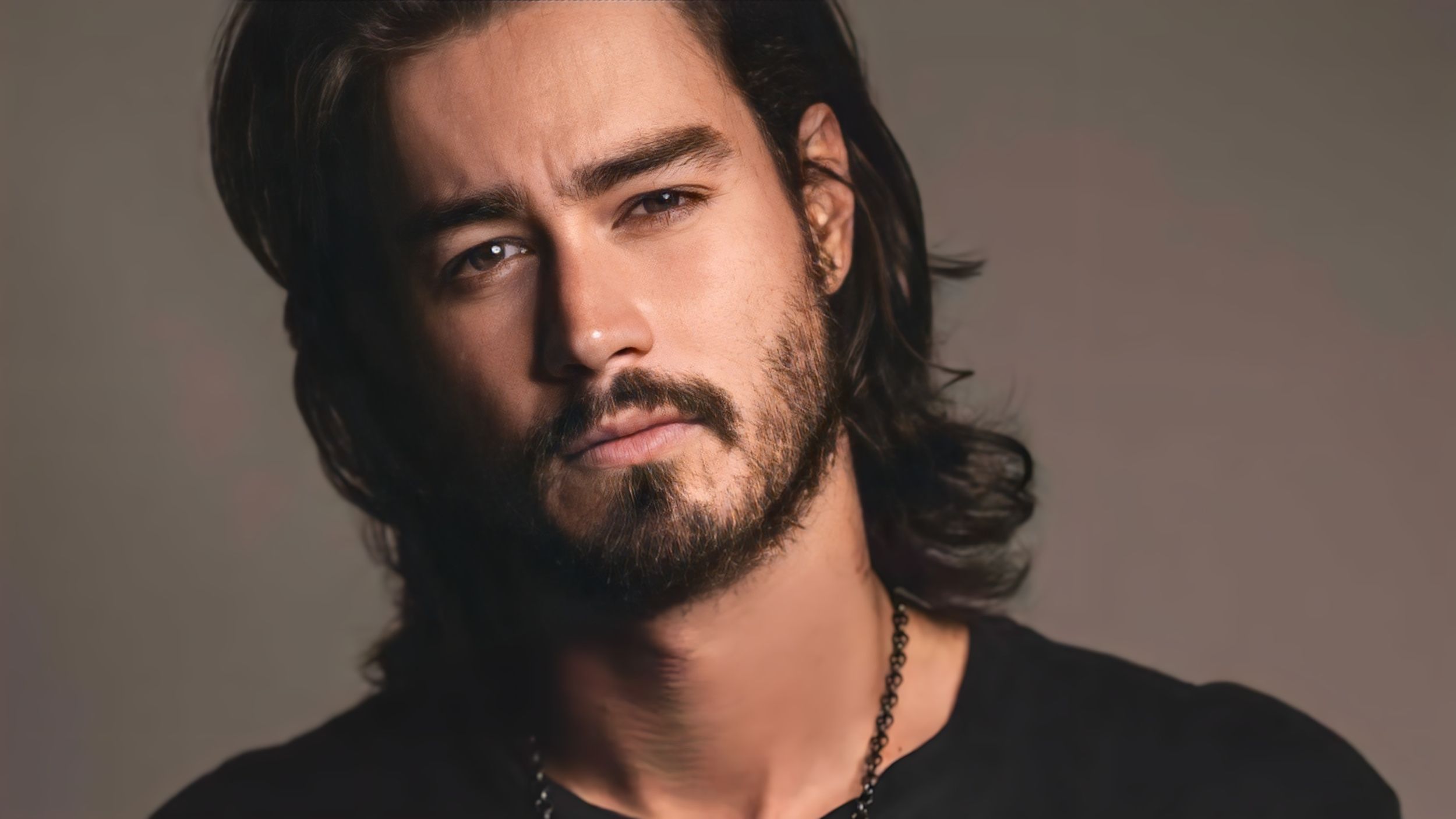 Netflix's 'Narcos' and 'The Gringo Hunters' Actor…