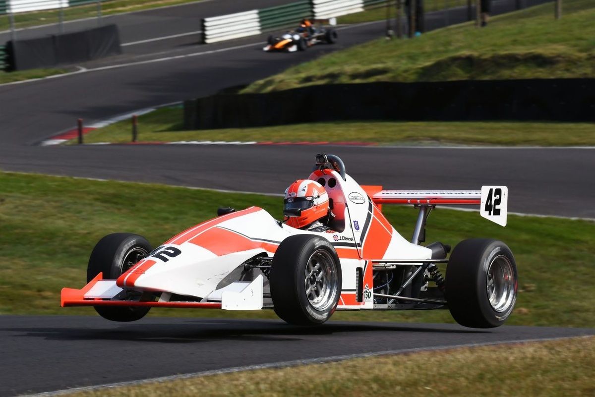 Long-distance traveller Clennell flies to maiden F1000…