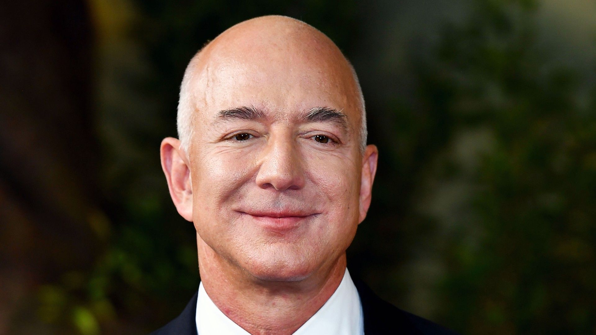 3 Top Money Tips From Jeff Bezos That Can Save…