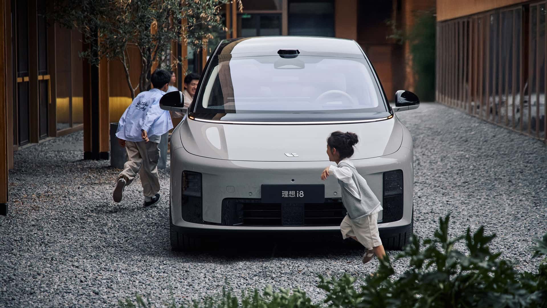 Tesla's Three-Row Model Y Finally Comes To China. Too…