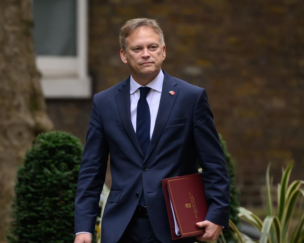 Grant Shapps defends use of superinjunction to…
