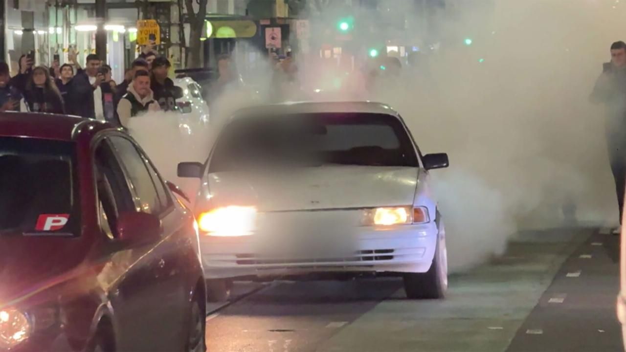 Police hunt for 'reckless' hoons after chaotic car meet
