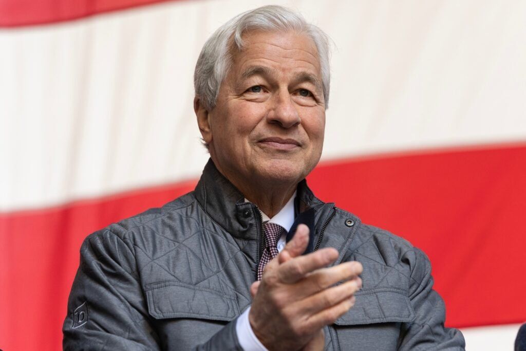 Jamie Dimon Reveals A Coffee Table Chat With Jeff…