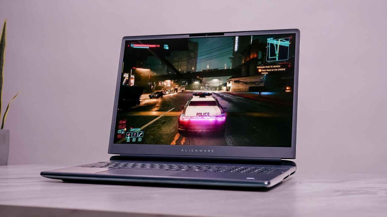 I just tried Alienware’s new 18-inch RTX 5090 gaming…