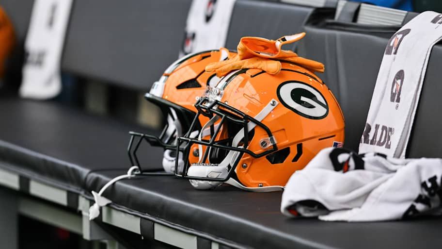Sports Illustrated - Packers Unveil Sweet New…