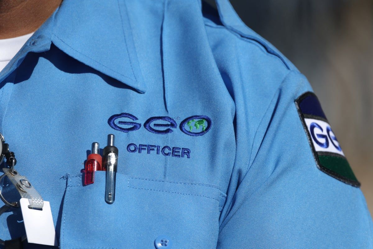 ‘Revolving door’ between ICE and private prison…