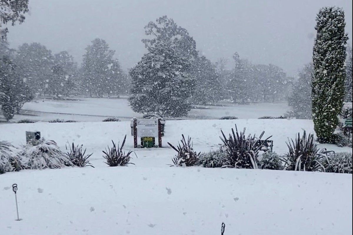 Australian towns blanketed by heaviest snowfall in…