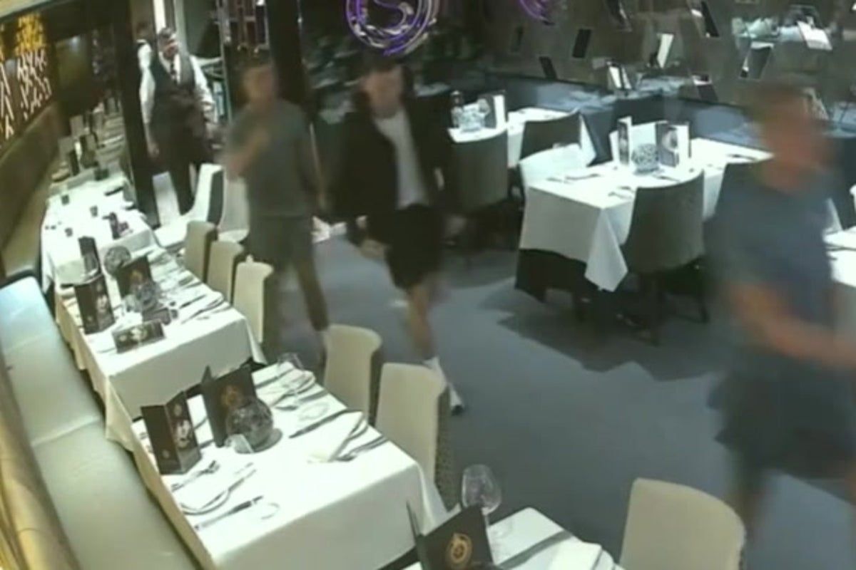 Moment ‘dine and dashers’ run out of Indian restaurant…
