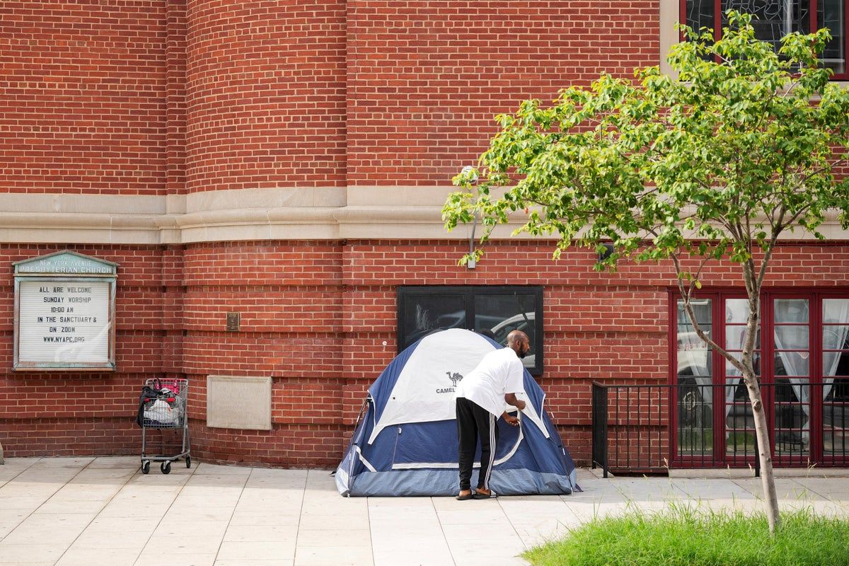 White House says homeless people in DC will be forced…