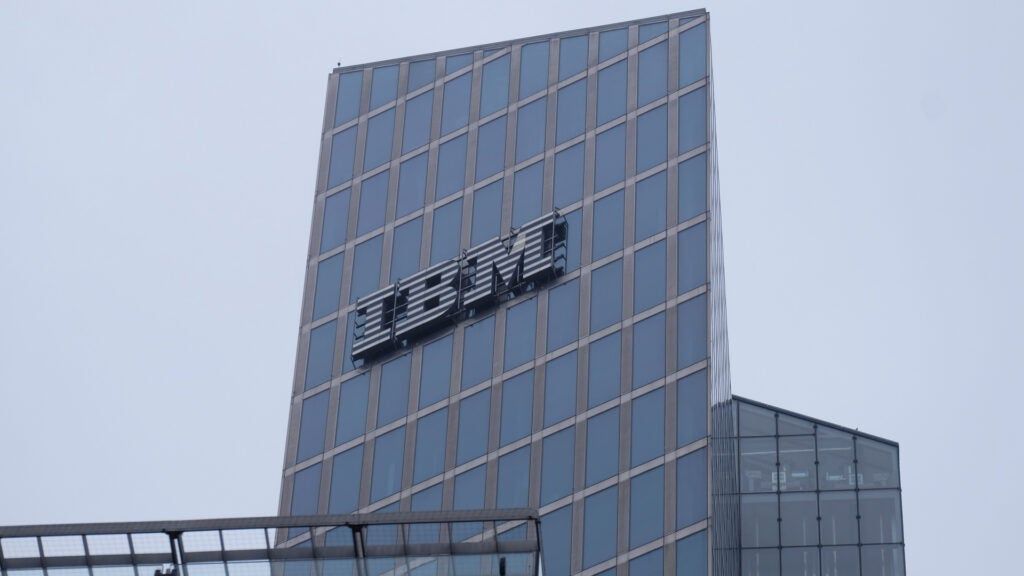 IBM, Google, Amazon, Microsoft Lock Horns In…