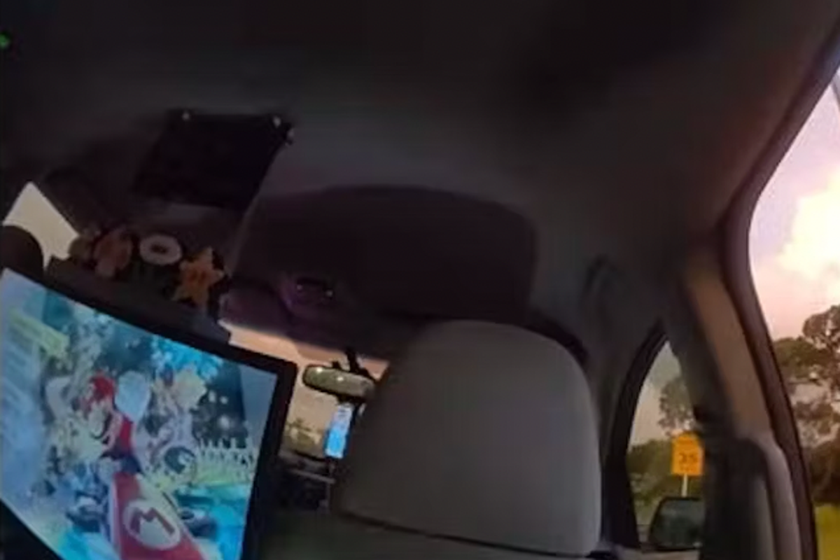 Cop chasing suspect catches a ride with Lyft driver…