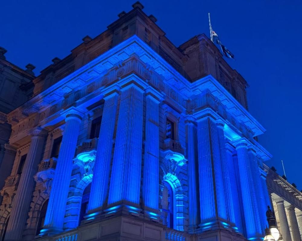 Porepunkah shooting: Victoria’s parliament lit up in…