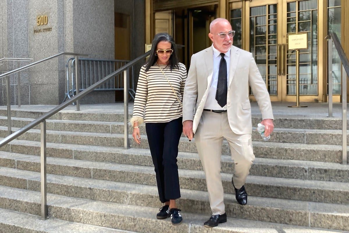 Prosecutors suddenly drop case against Miami attorney…