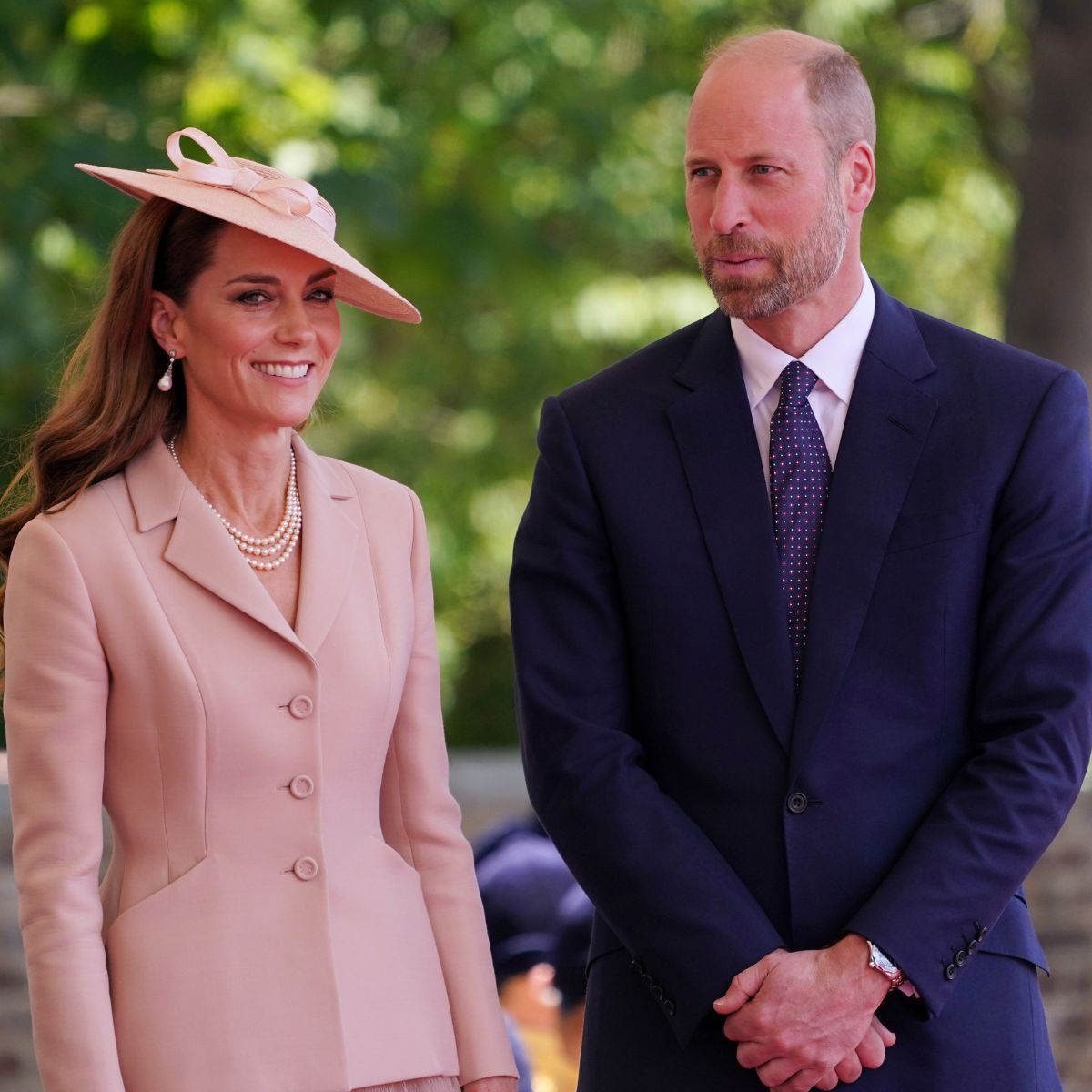 Prince William and Princess Kate Look Up to The…