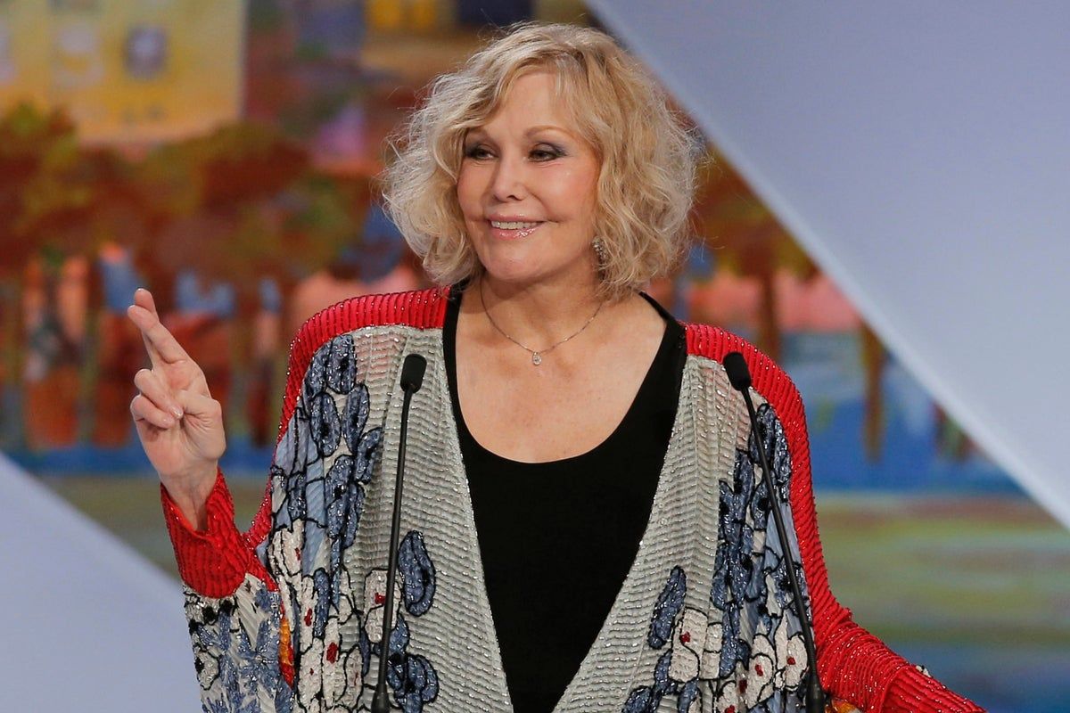 Kim Novak ‘concerned’ about biopic depicting her…