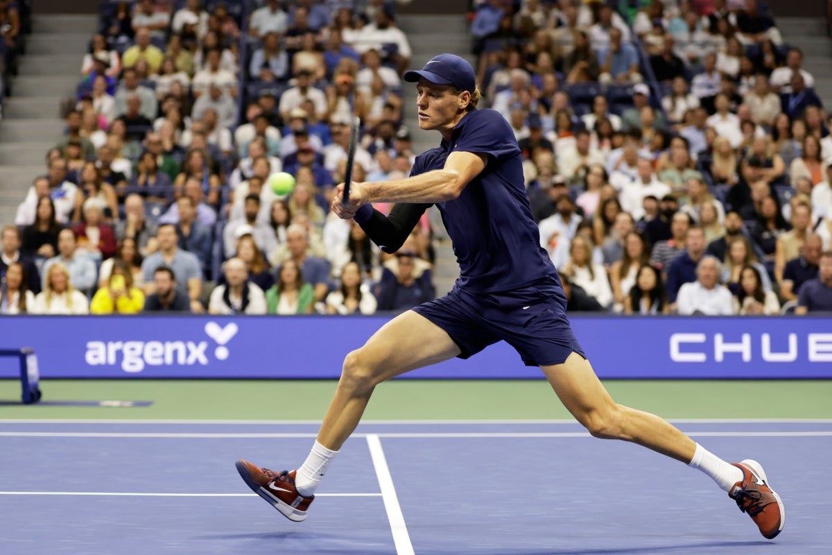 US Open in security breach as fan reaches into bag of…