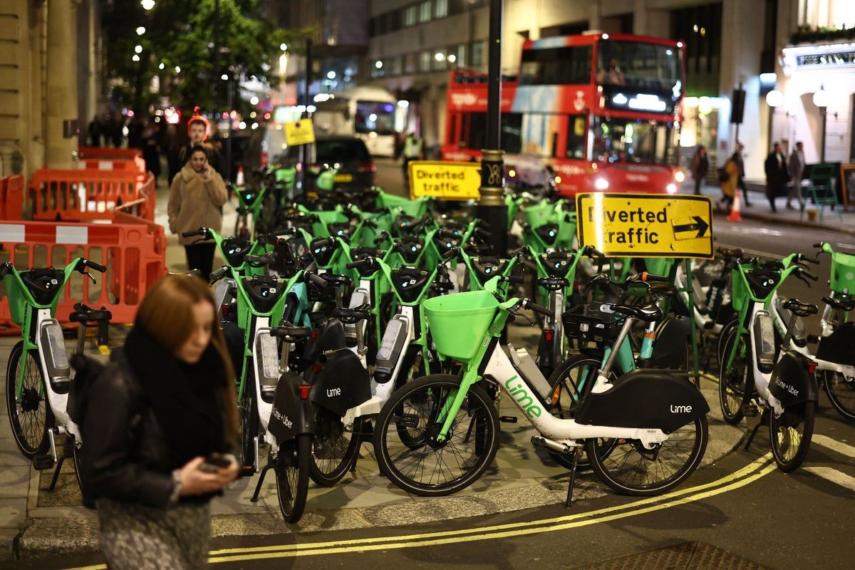 The Growing Problem With E Bikes And E Scooters