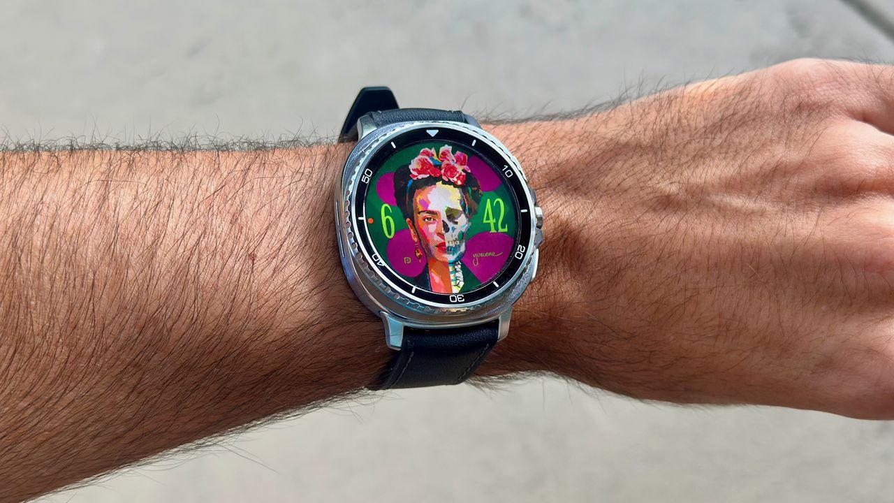 Custom watch faces for the Galaxy Watch 8 and Pixel…