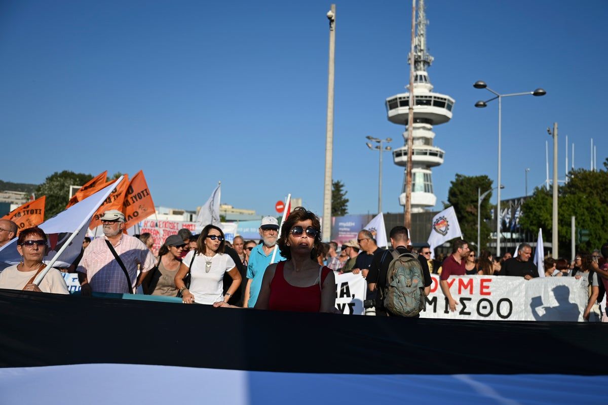 Greek prime minister unveils broad tax-cuts package in…