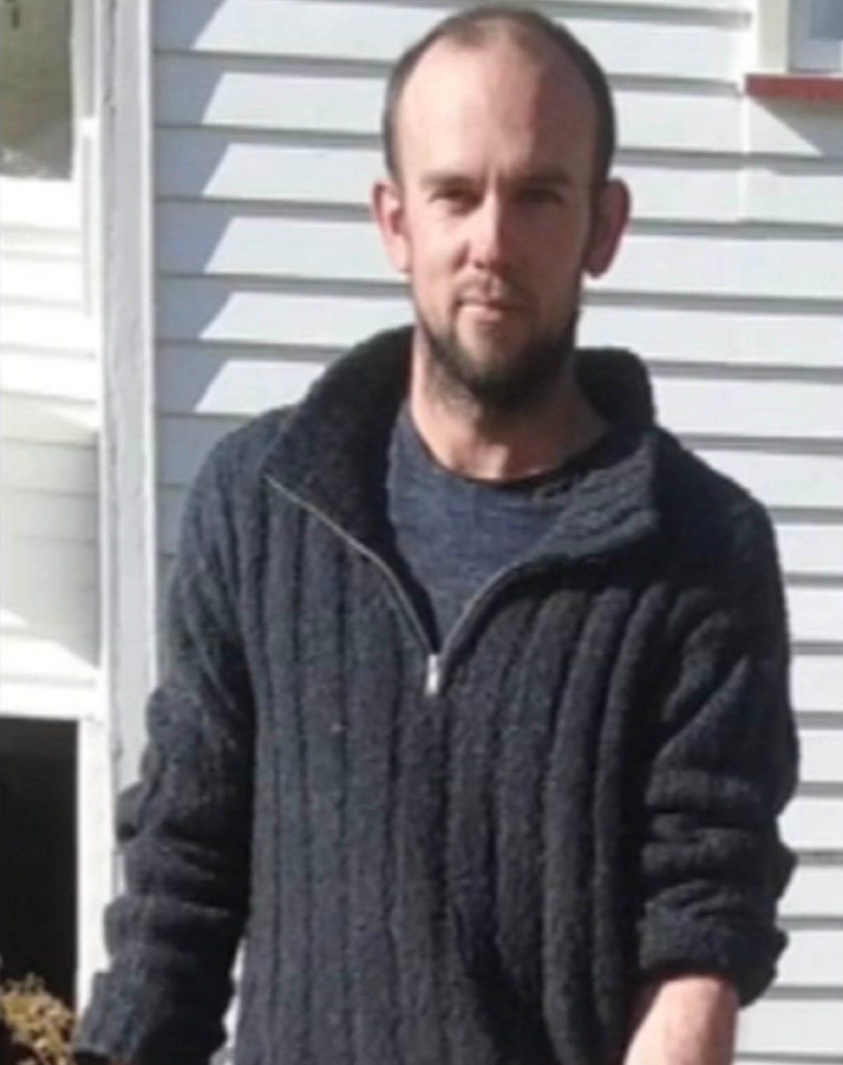 New Zealand fugitive father shot dead by police amid…