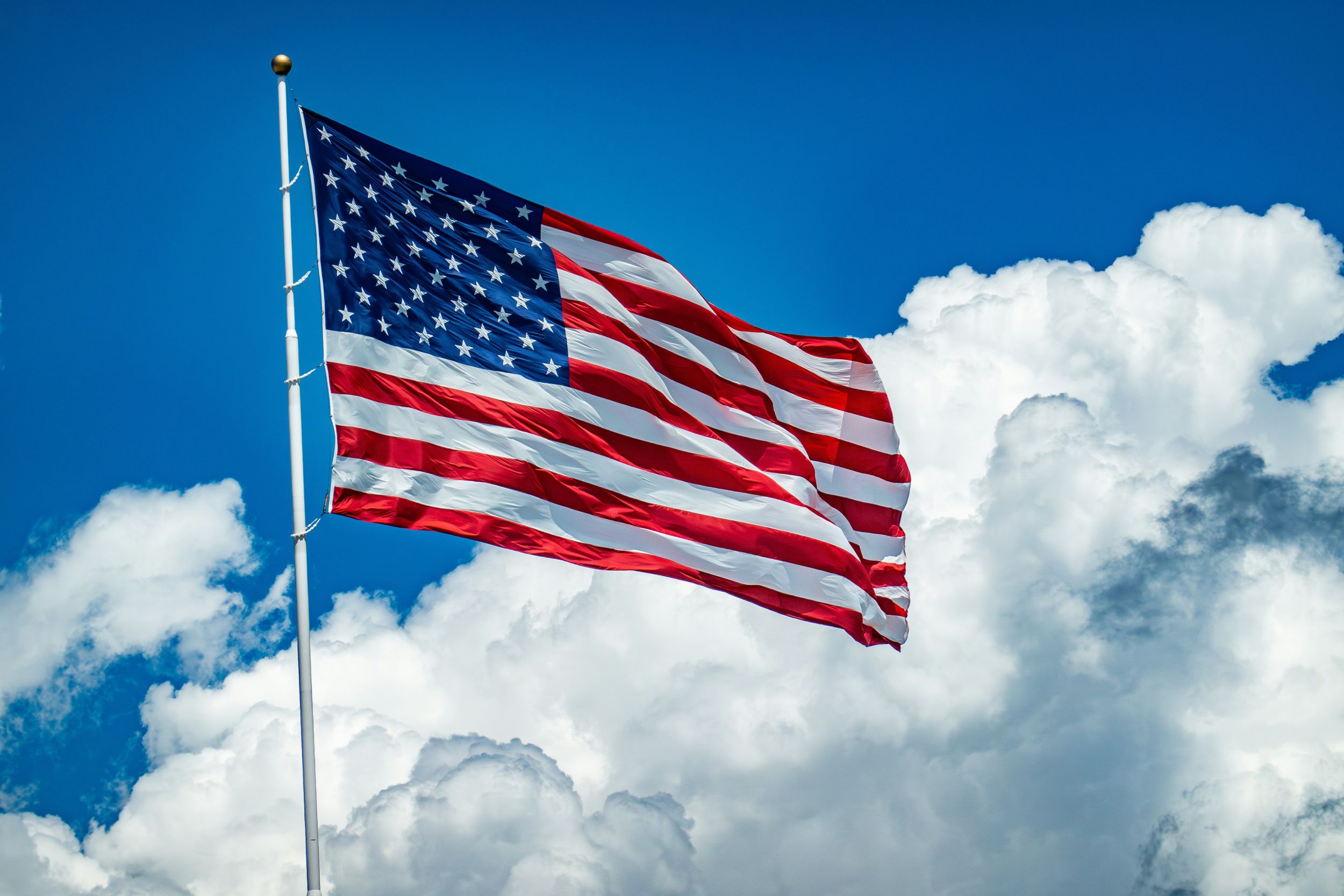 America's Most Powerful Missile Fails Against Glowing…