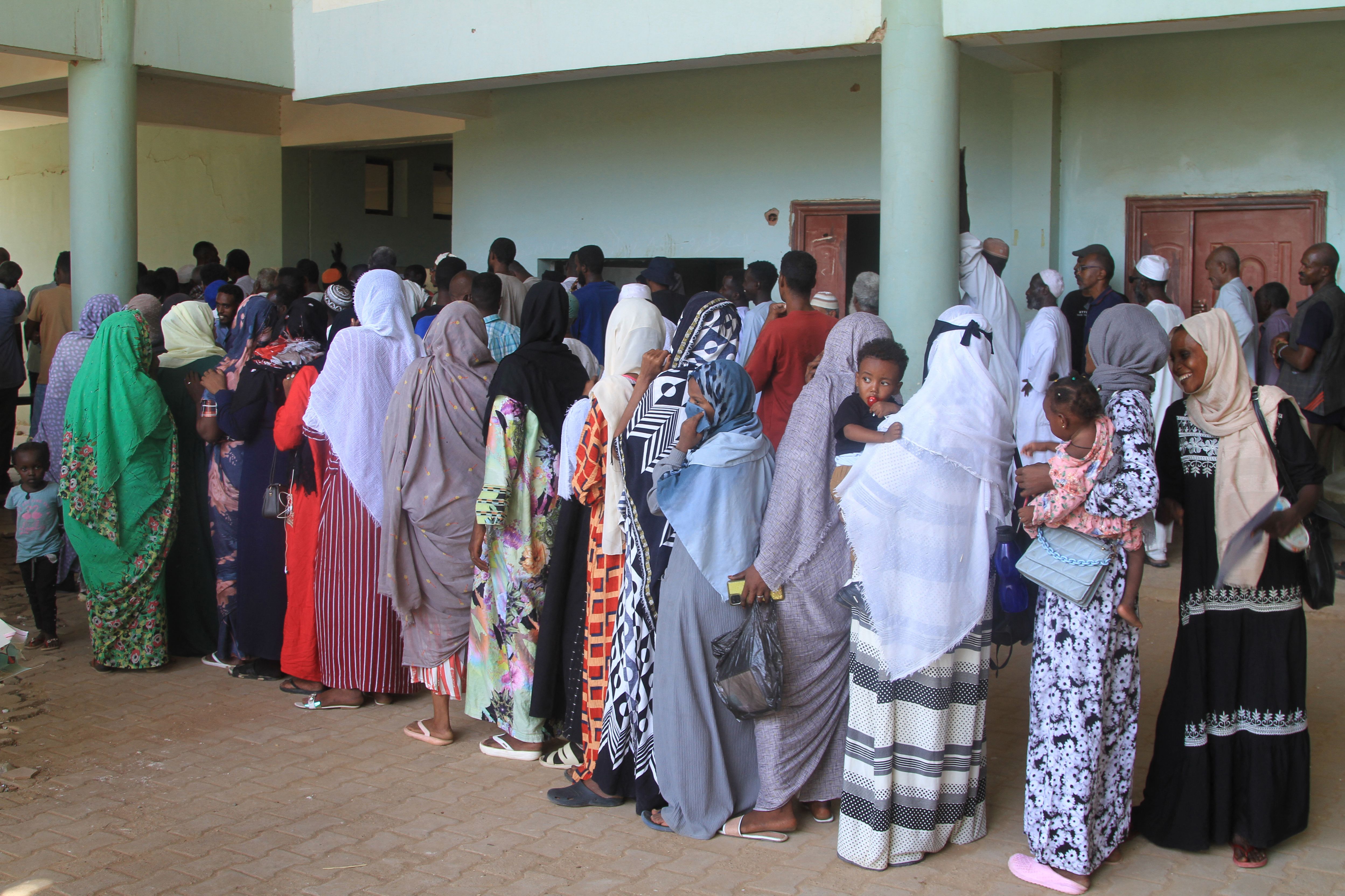 Father reunited with family in Sudan after Al Jazeera…